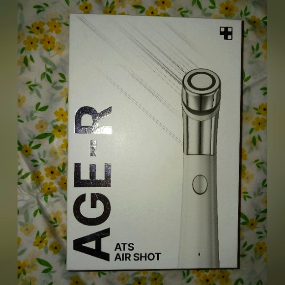 Medicube | Skincare | Medicube Age R Air Shot Facial Device | Poshmark